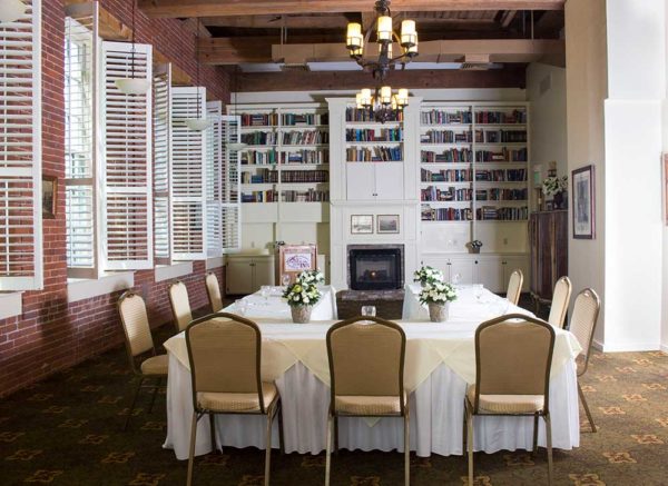 Venues - The Common Man Inn